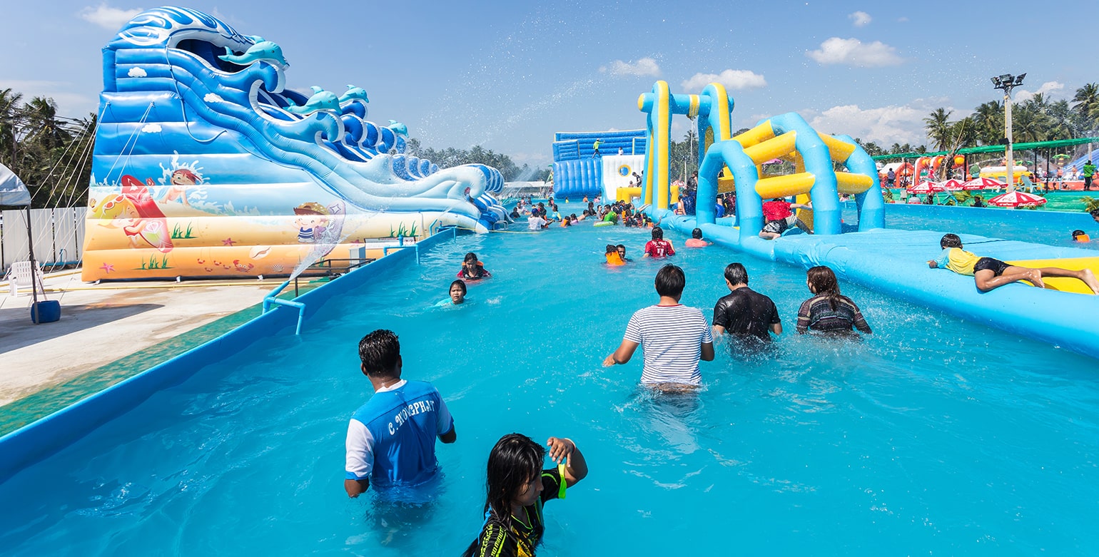 Make a Splash on National Waterpark Day | The Flights Guru